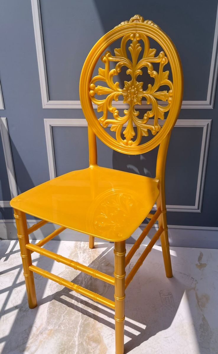 Experience Opulence: Discover Our Luxurious Ornate Chairs | ViZaMo ...